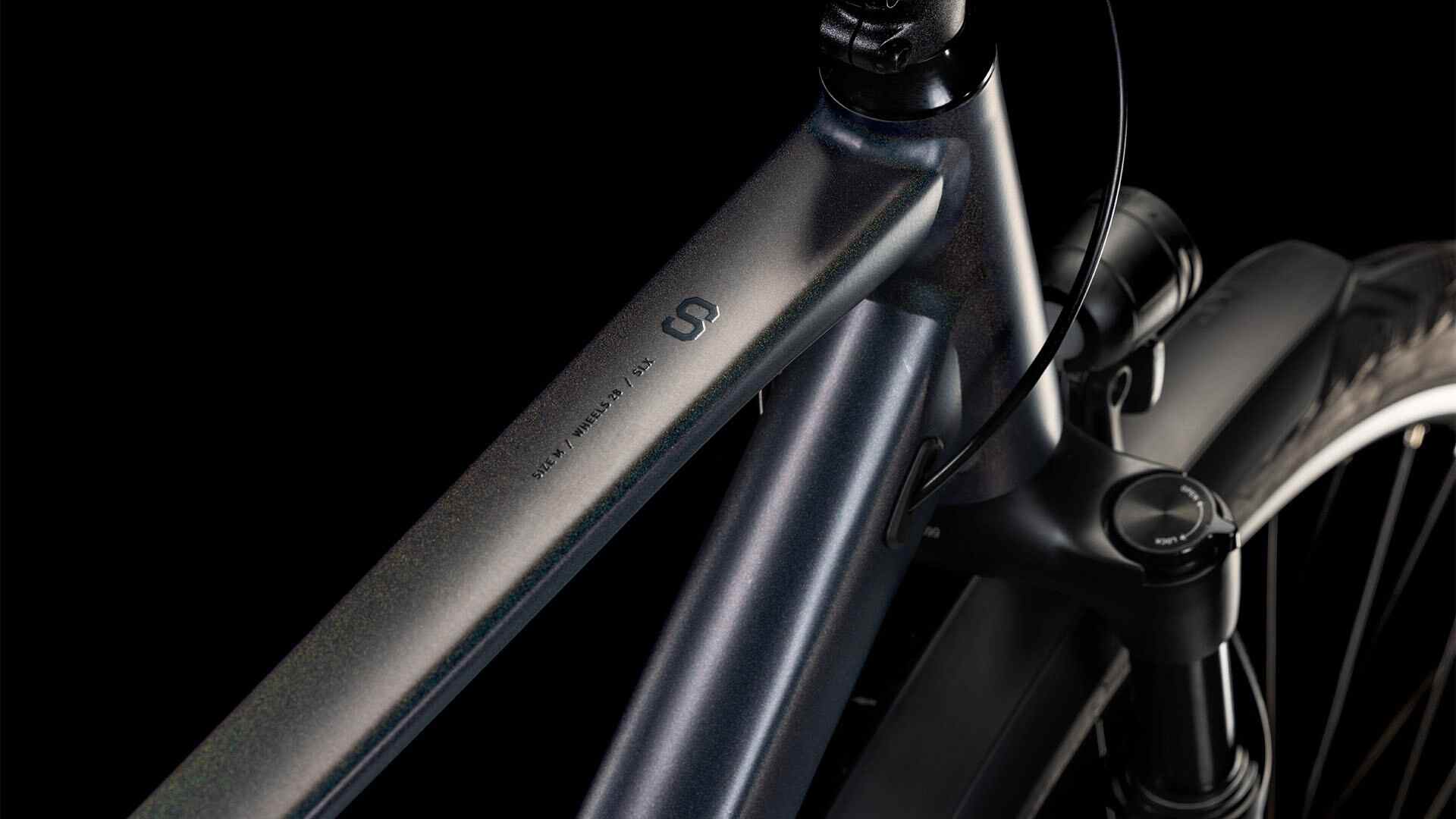 Why the CUBE Kathmandu SLX is the Best Choice for Long-Distance Riders ...